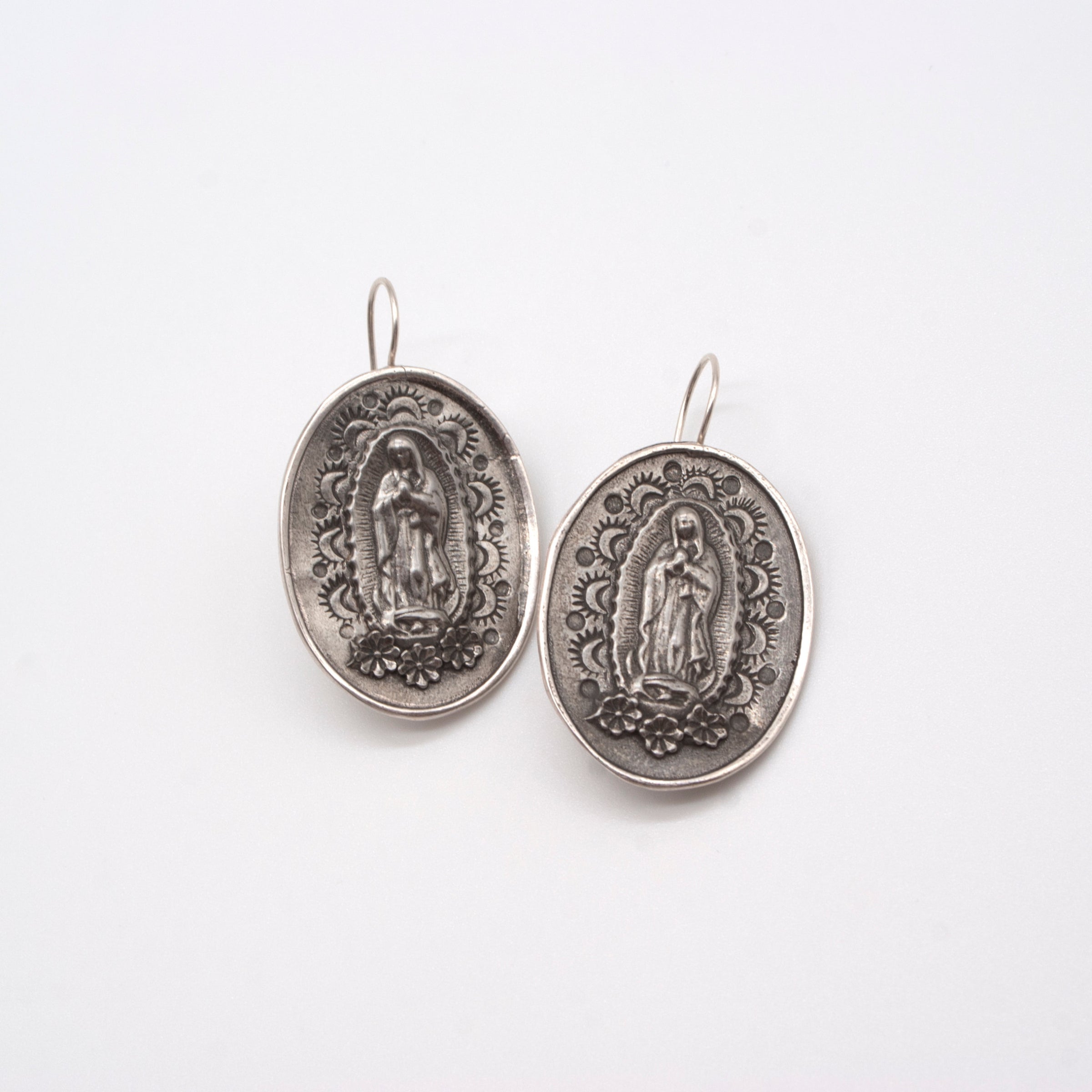 WL/EARRINGS/WANDA LOBITO | Maya